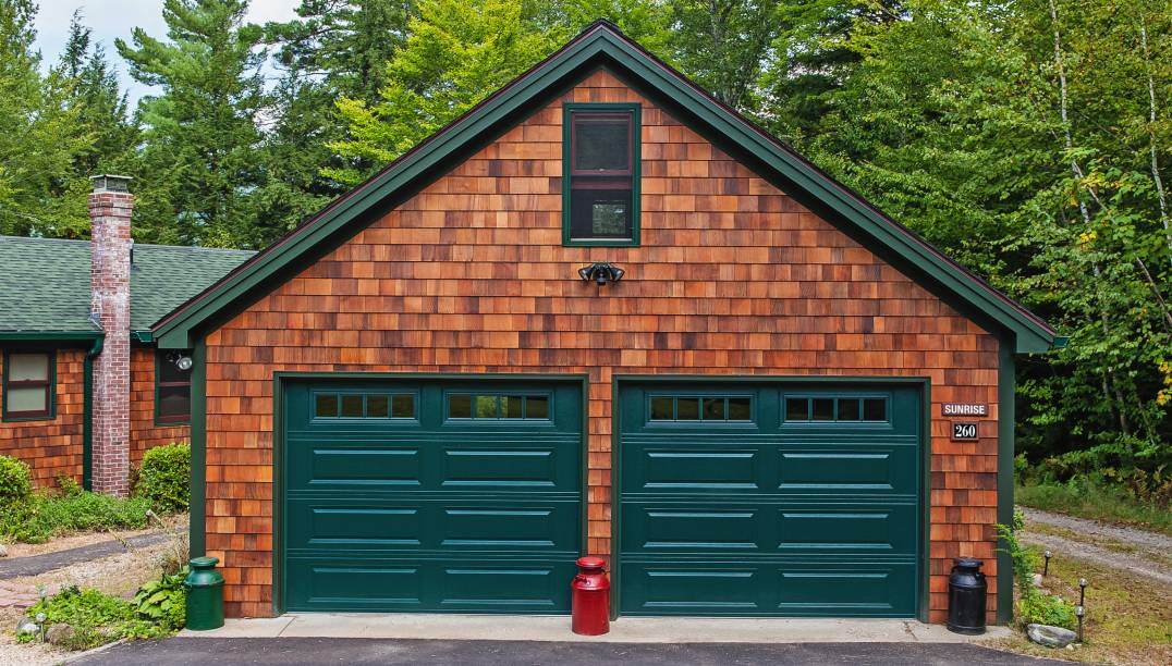 Hints for tints – garage door colors made easy | C.H.I. Overhead Doors