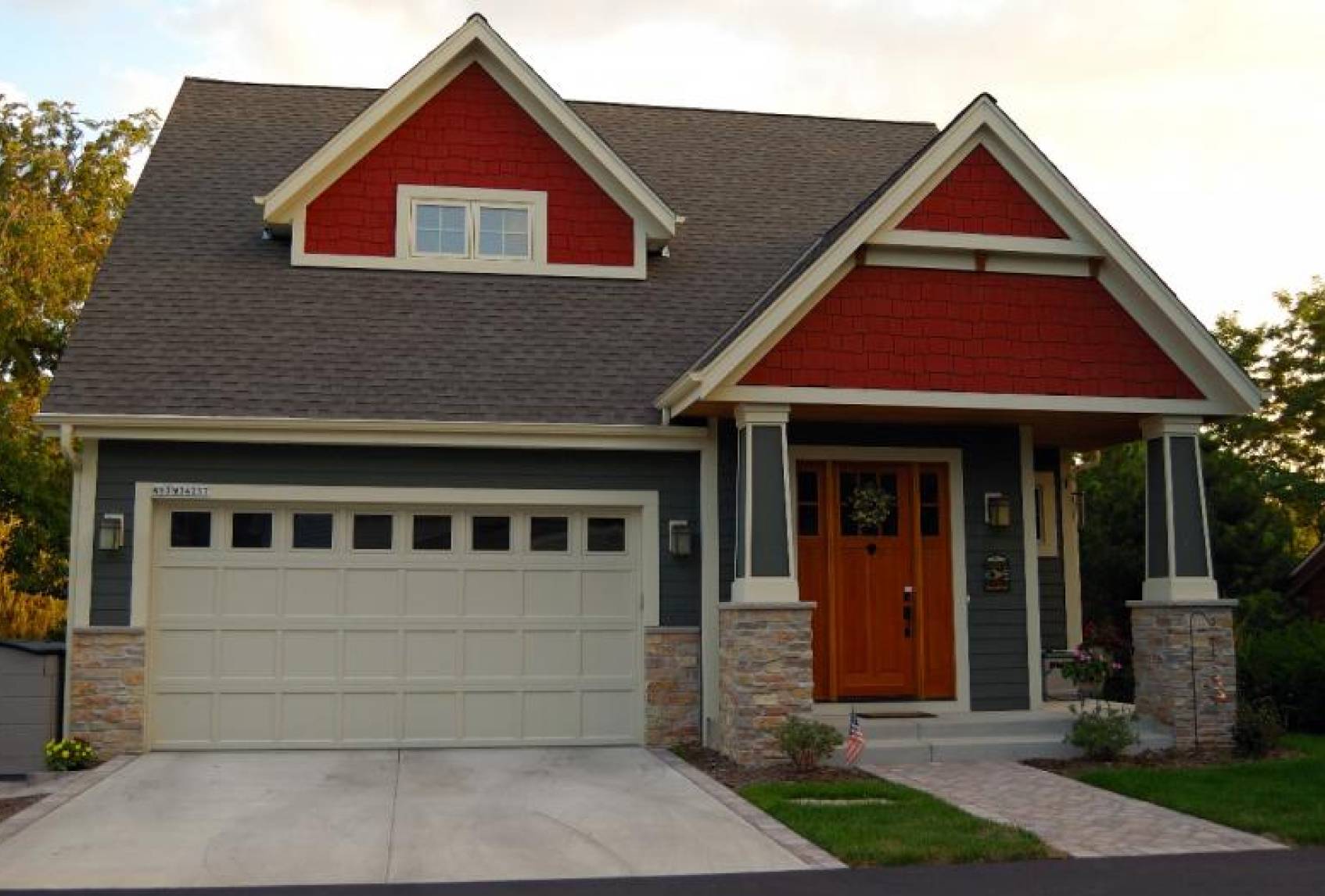 Residential - Dynamic Model - Recessed Panel - 2298